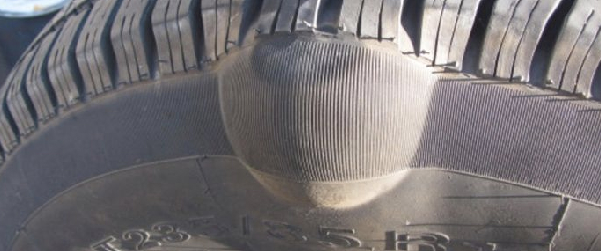 Cek Penyebab Ban Mobil Benjol dan Cara Mengatasinya